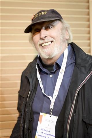 Back stage – DOUGIE MEAKIN (Small) – Mondo Cultura